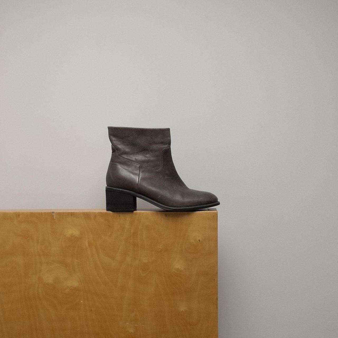 Jigsaw • Grey Leather Block Heel Pull-On Ankle Boots... - Depop