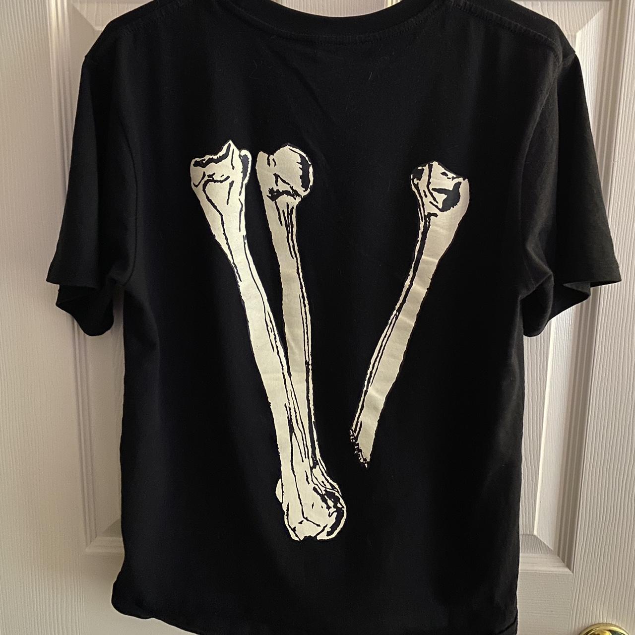 vlone skull tee - Depop
