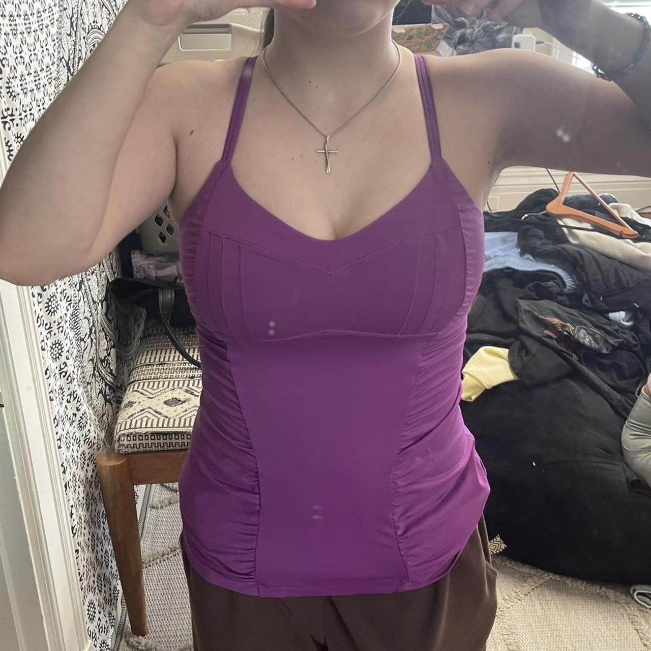 Lulu lemon tank top Vintage Built in bra Size... | Depop