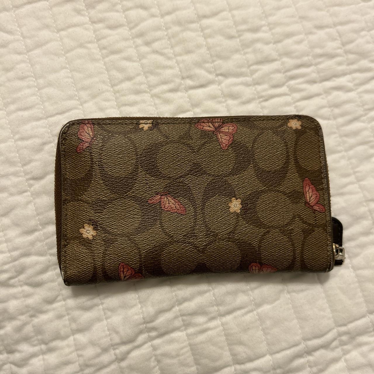 cutest coach butterfly wallet, it’s in super good... - Depop