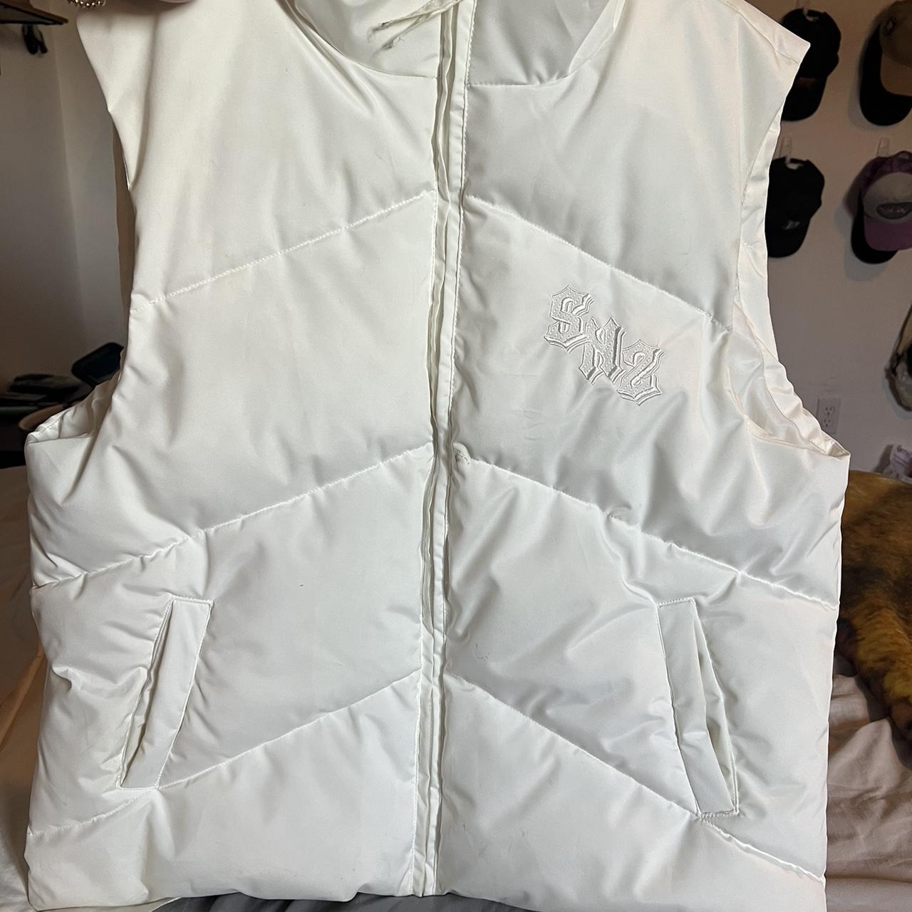 Aelfric Eden white puffer vest - Depop