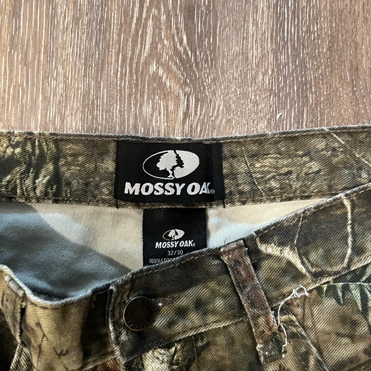 Mossy Oak Real Tree pants - Depop