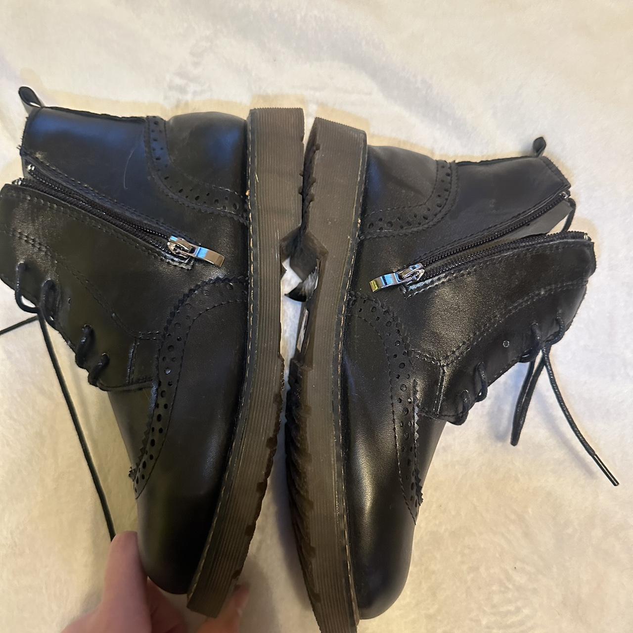 Cute lil boots! - Depop