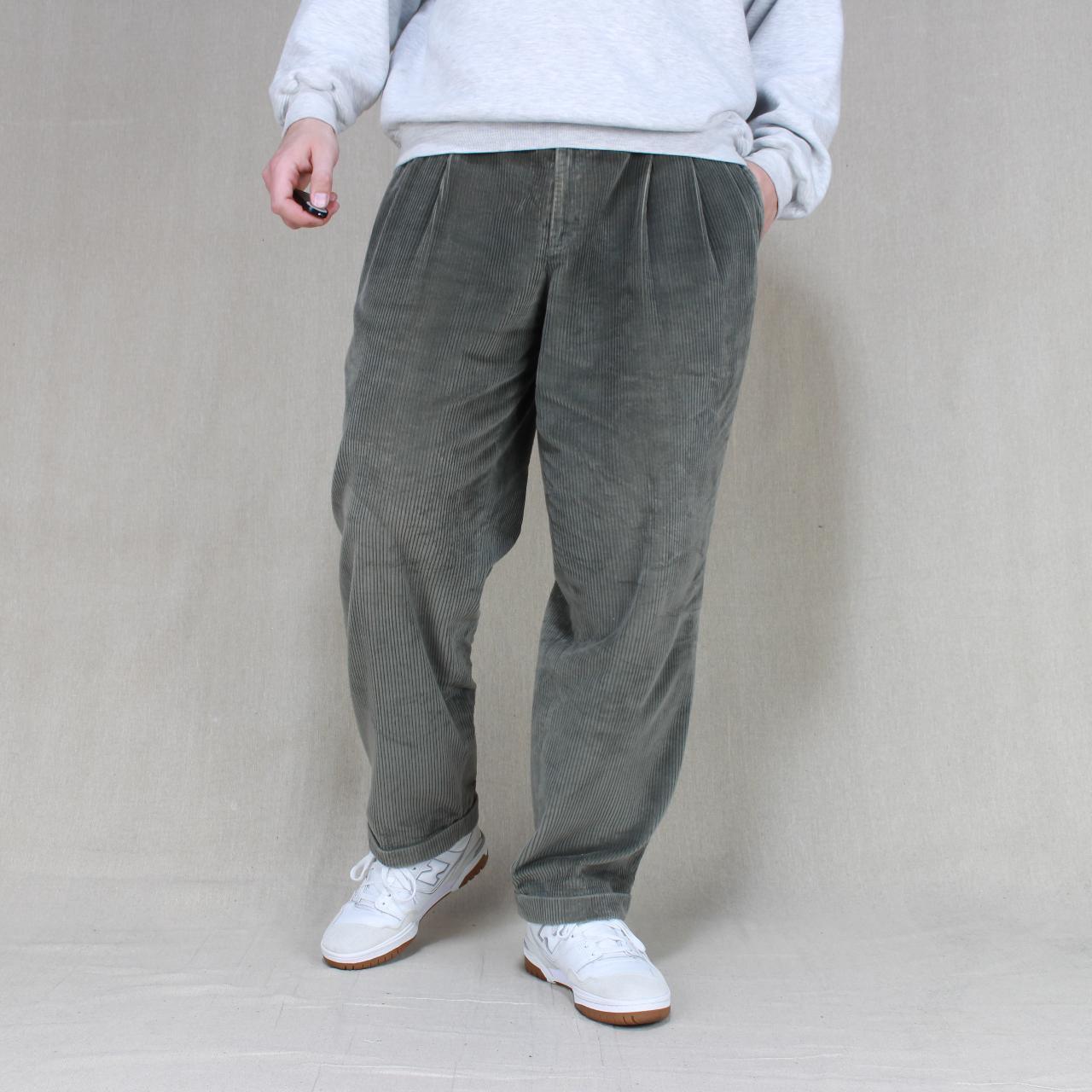 Unbranded Men's Green Trousers | Depop