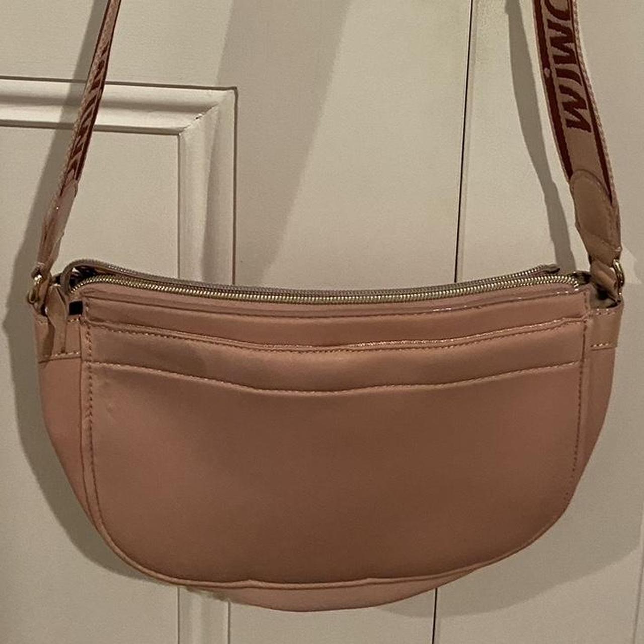 Cute pink mimco purse in great condition, a slight... - Depop