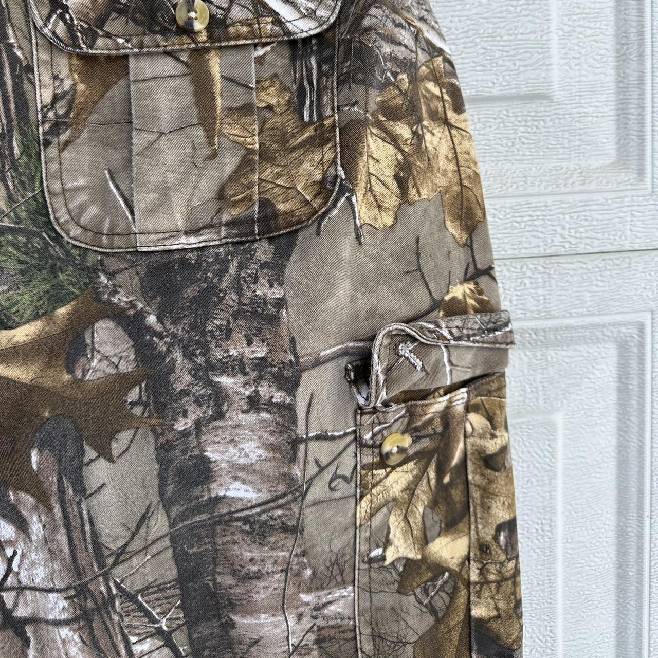 Essential RealTree Camo Carpenter Pants Great... - Depop