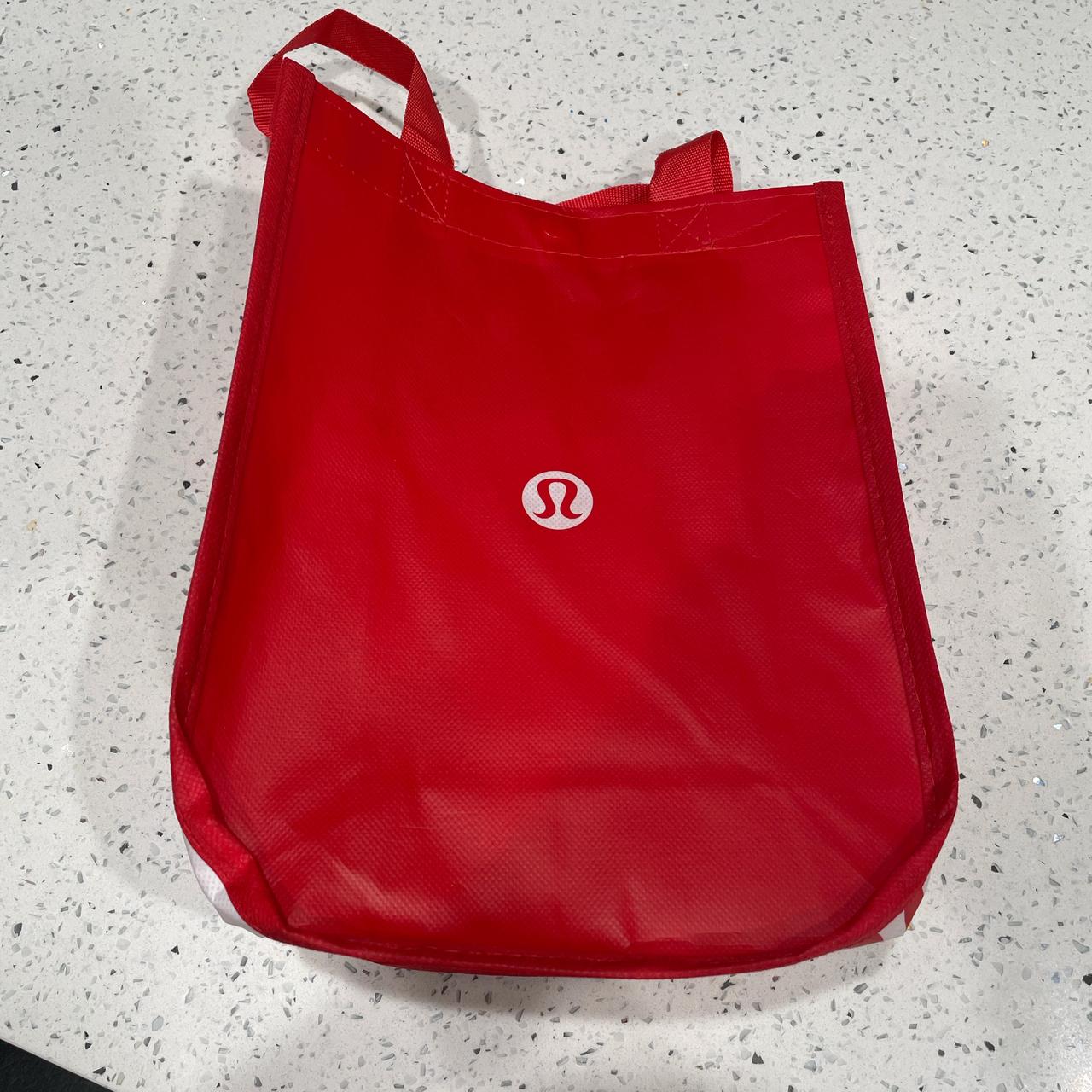 Lululemon red reusable grocery bag #lululemon - Depop