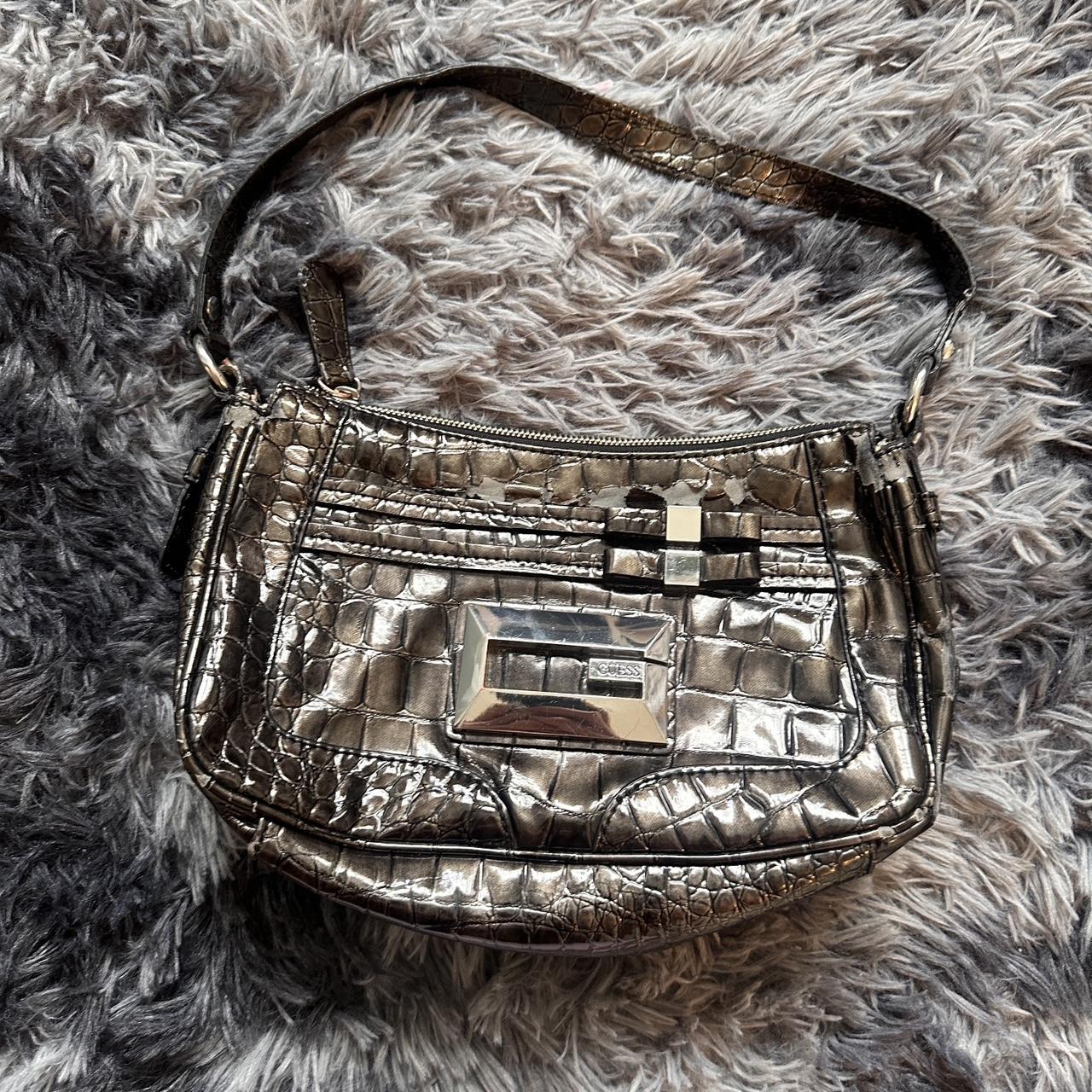 Vintage ‘Guess’ purse - Depop