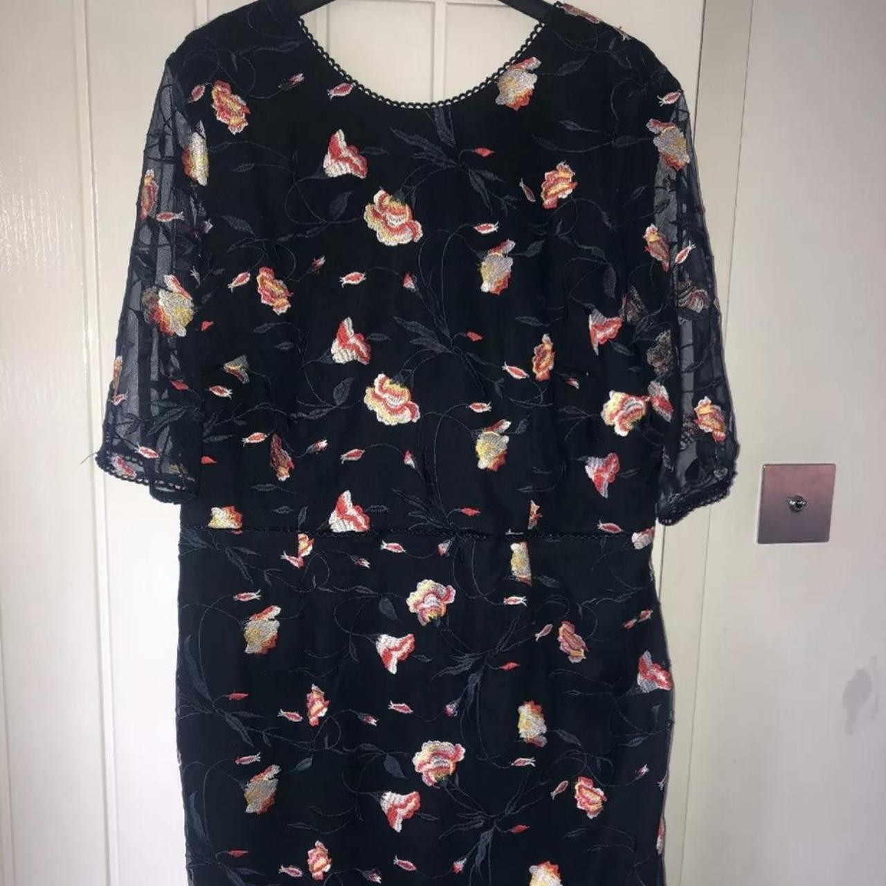 phase eight 14 Mariah Dress Navy Blue Floral BNWT... - Depop