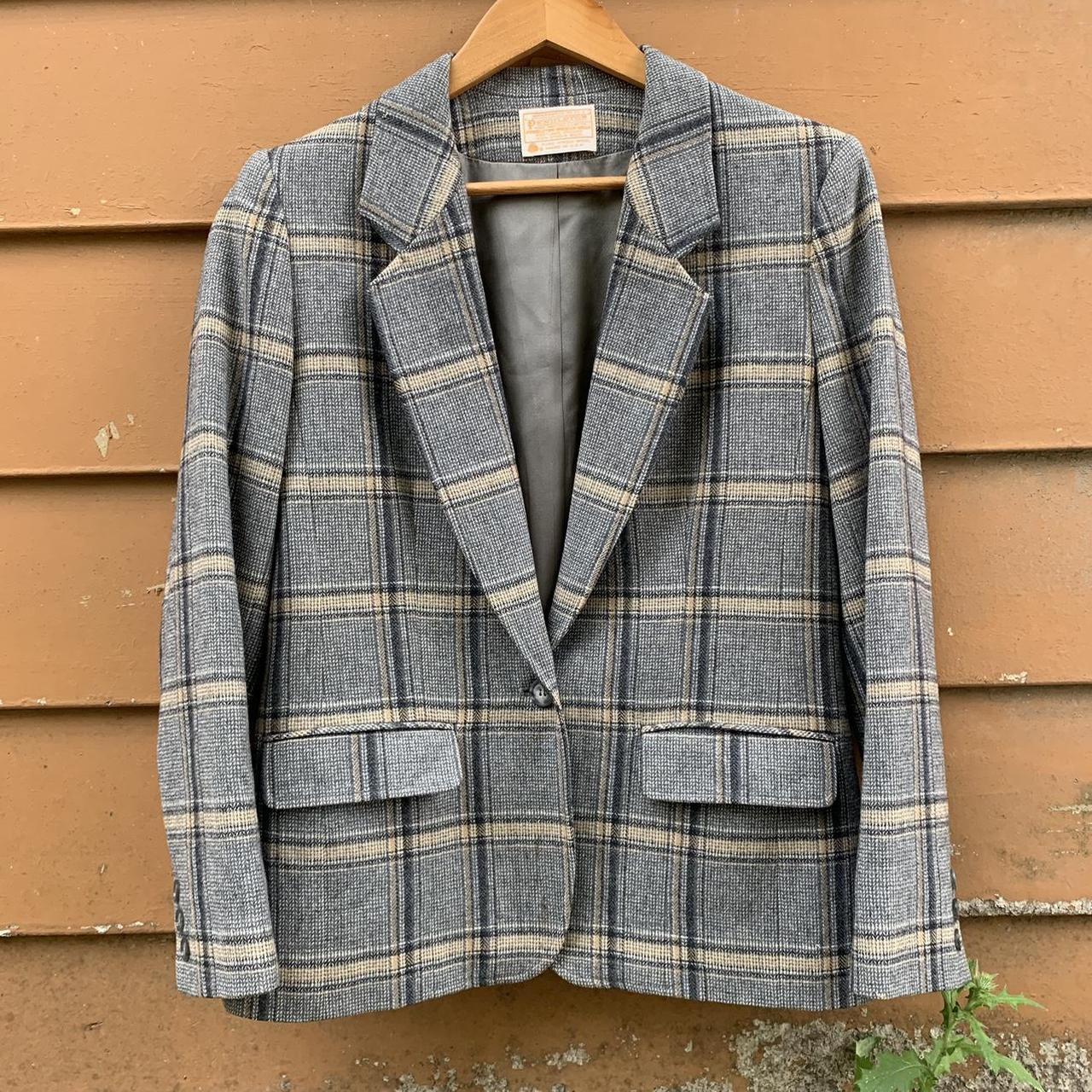 70s Pendleton womens grey lined wool plaid... - Depop