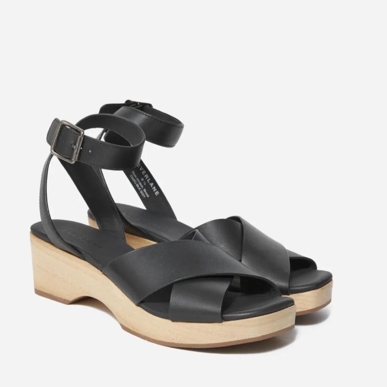 Everlane The Clog Sandal Size 8 in Black Gently... - Depop