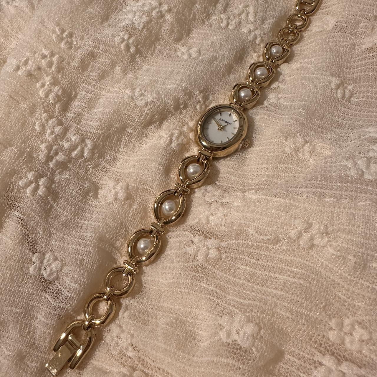 Gorgeous Ladies Vintage Watch with pearls! Battery... - Depop