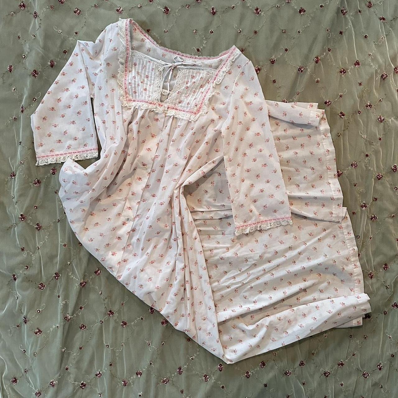 coquette true vintage cotton robe peignoir amazing... - Depop