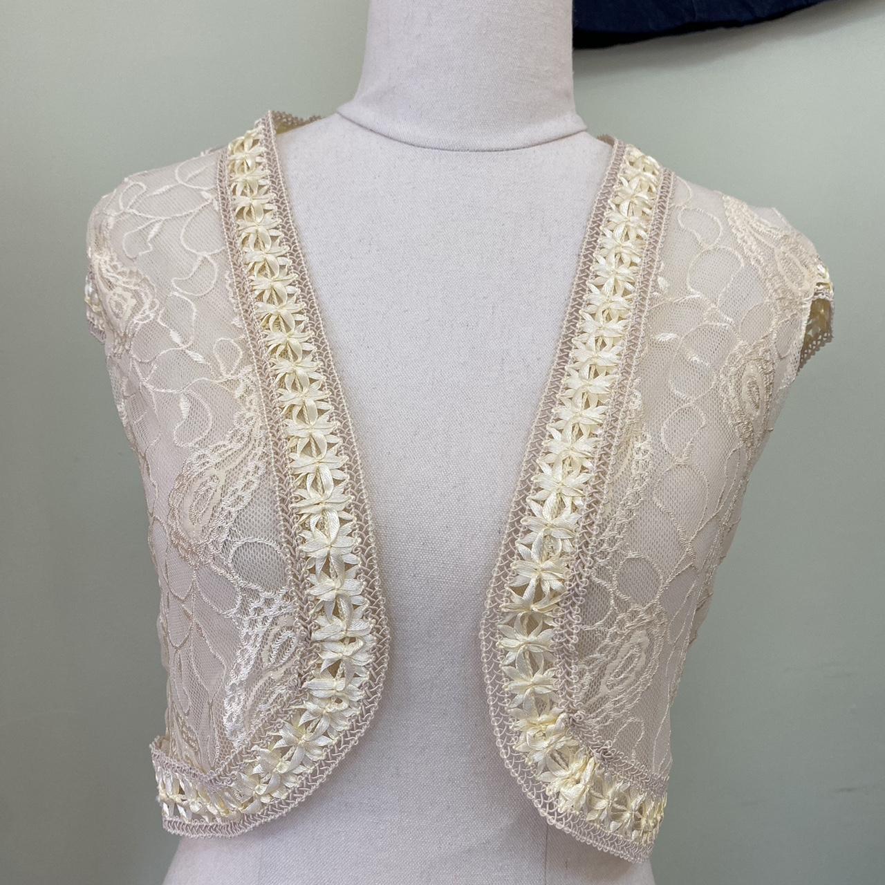 Lace shoulder cover up 🌺cream 🌺size 6-10 #lace... - Depop