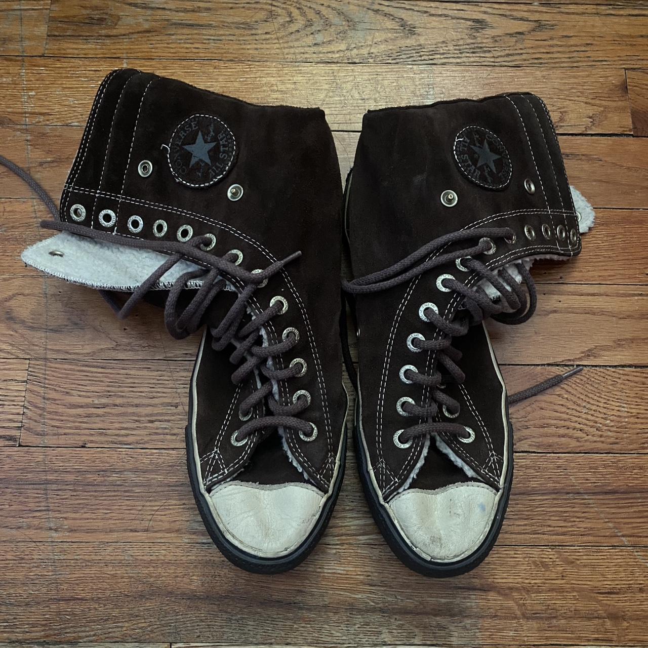 Very cute thrifted and comfortable converse! only... | Depop