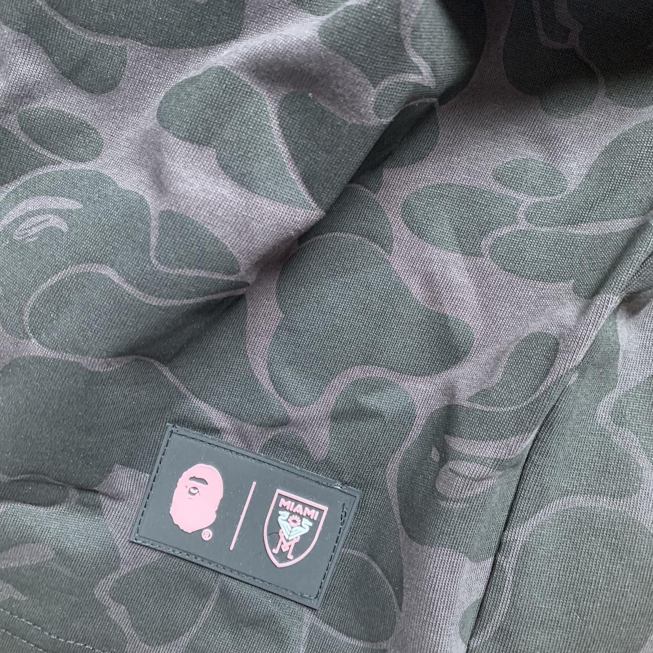 Tee bape x inter miami en tres bon etat - Depop