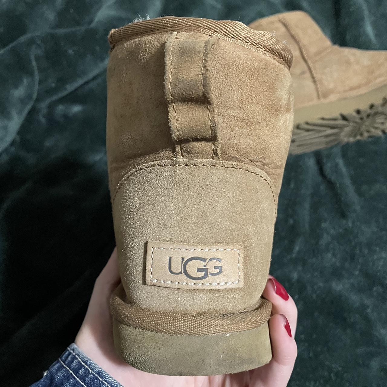 size 8 ugg boots fairly worn but it good shape - Depop