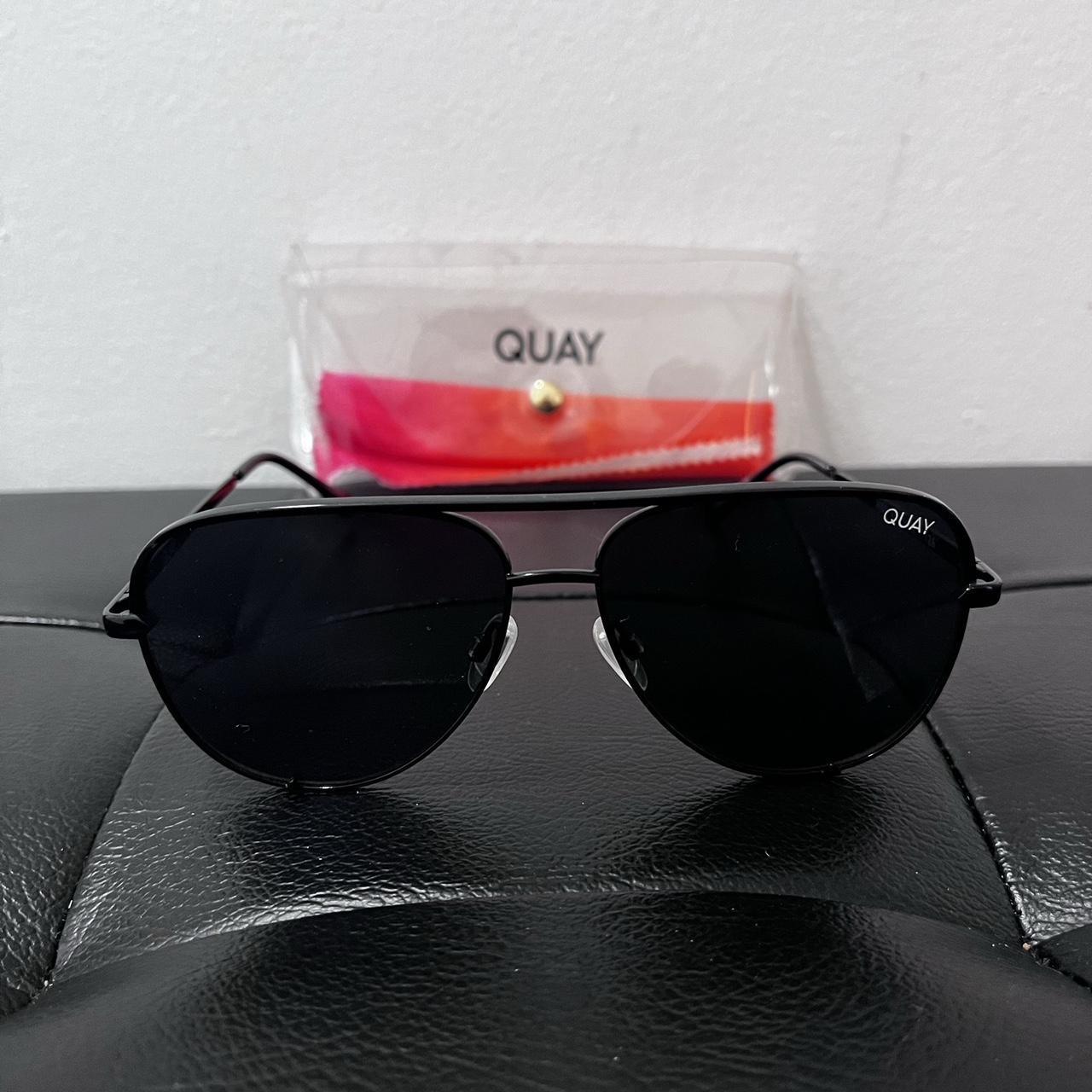 Quay high key mini sunglasses - worn twice - Depop