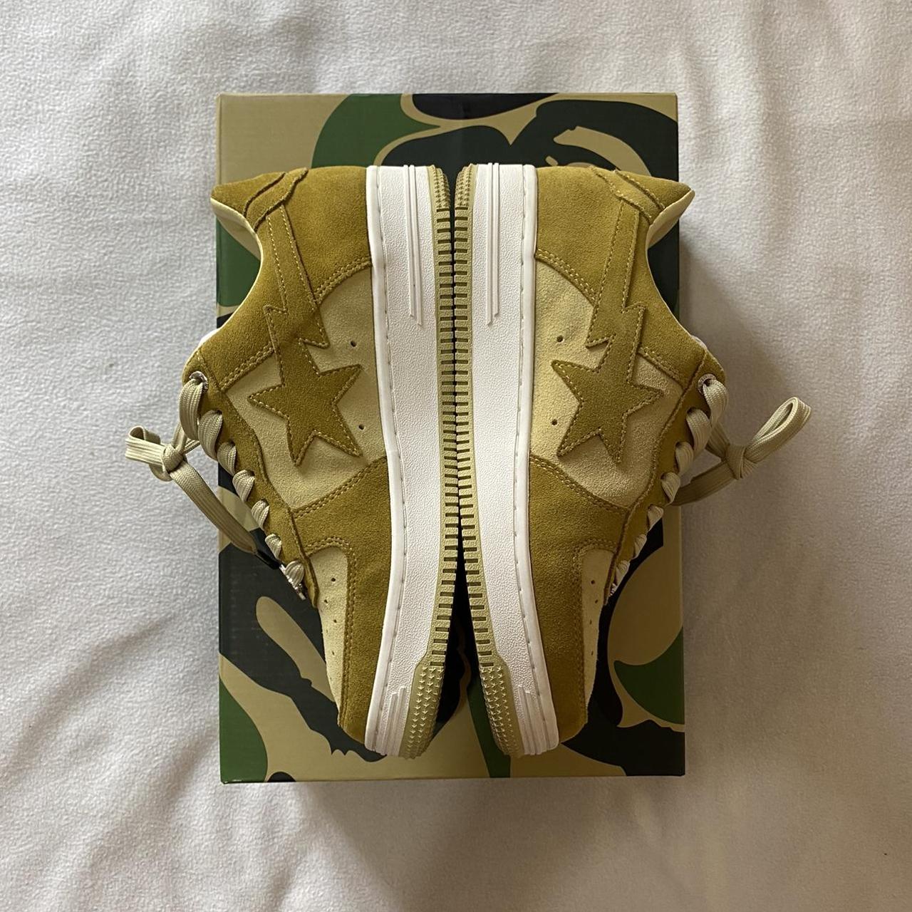 BAPE BAPESTA BEIGE Size 6 Worn a fair few... - Depop