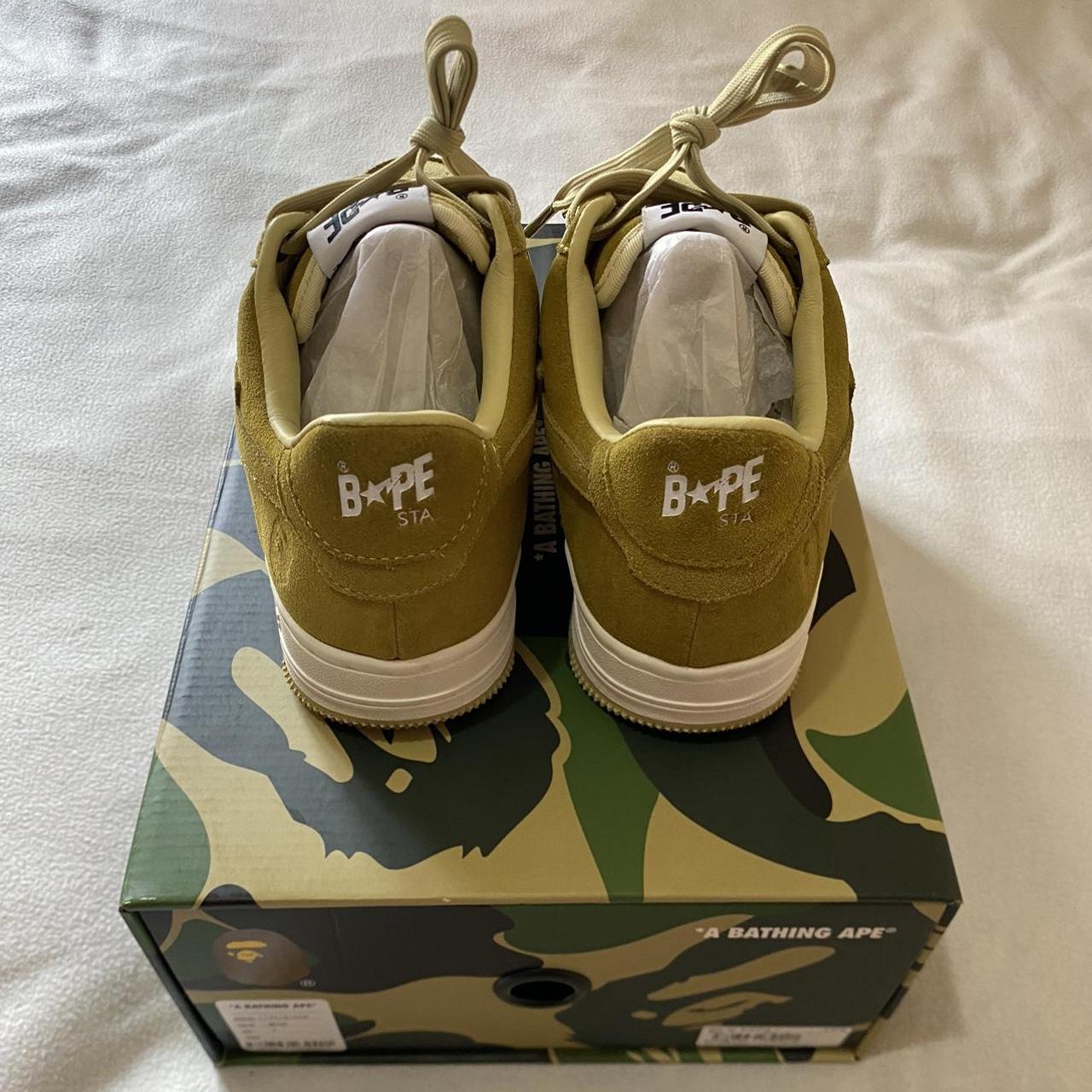 BAPE BAPESTA BEIGE Size 6 Worn a fair few... - Depop