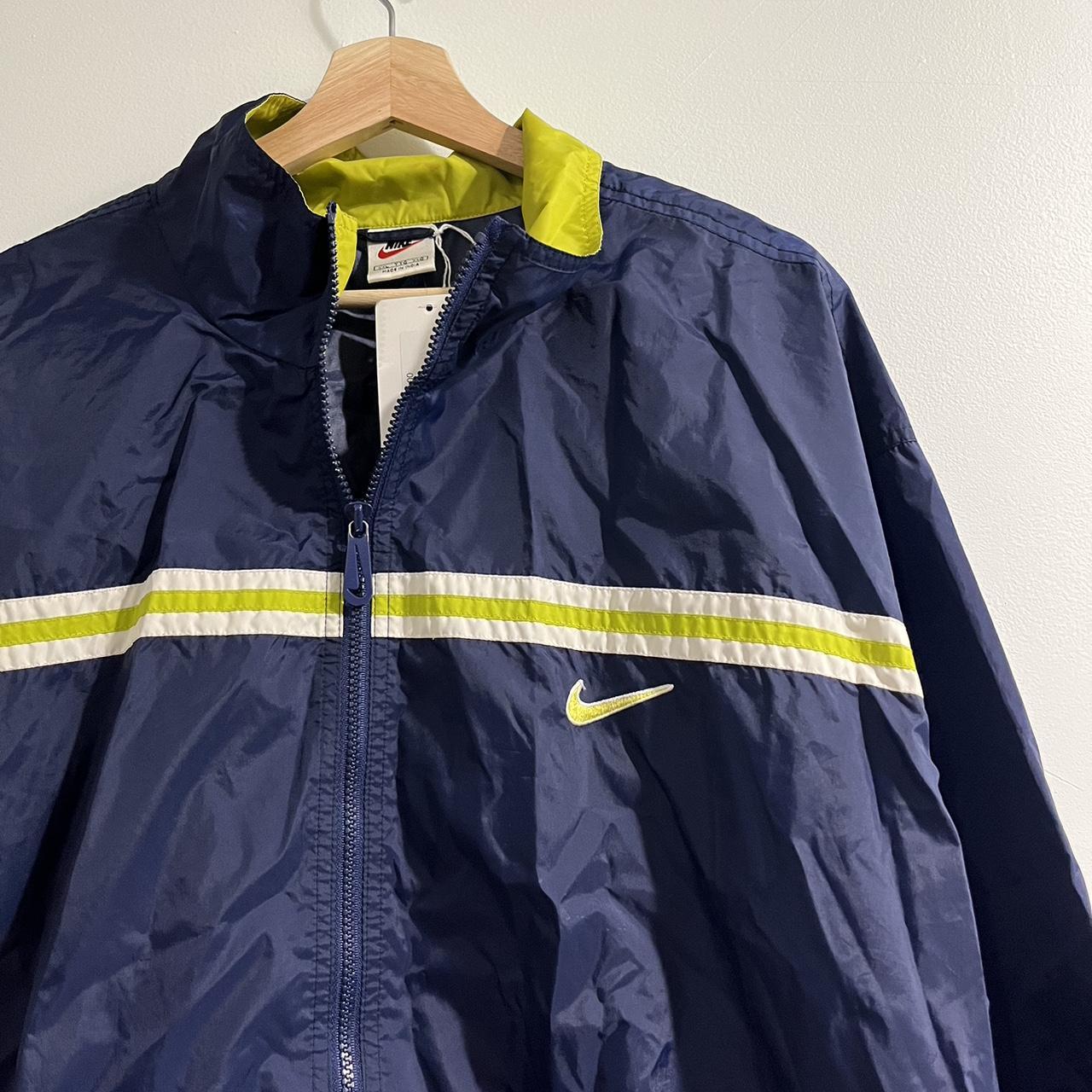 Vintage Nike Windbreaker No flaw 9/10 - Depop