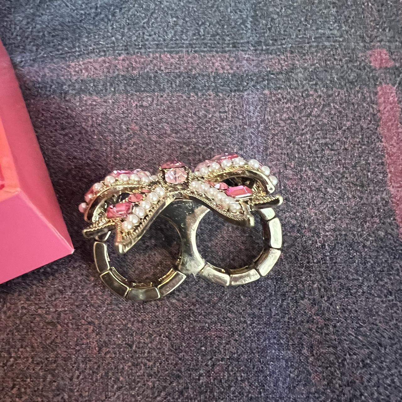 Betsey Johnson beautiful huge double bow ring -... - Depop