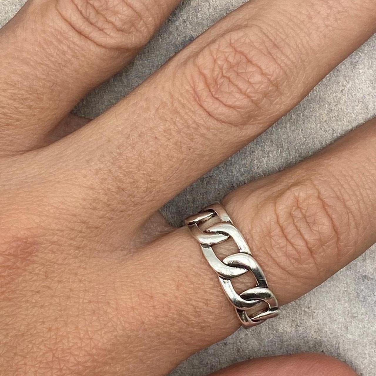 Retro silver chain ring. It’s chunky and... - Depop