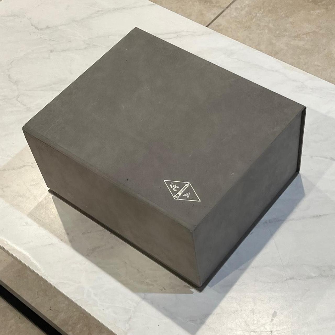 Van Cleef & Arpels Box Authentic - Depop