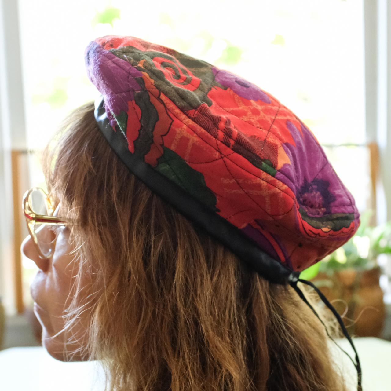 Bohemian French Poet Beret Hat Y2K Grunge 🔵 red... - Depop