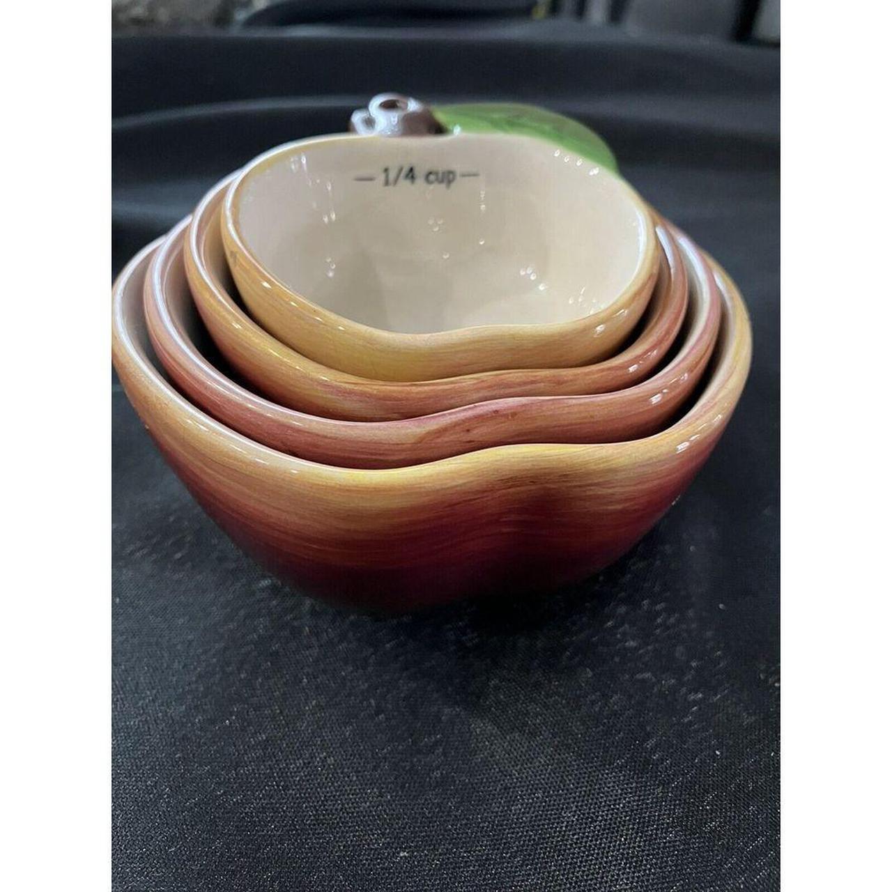 Vintage Nesting Apple Measuring Cups Full Set of... | Depop