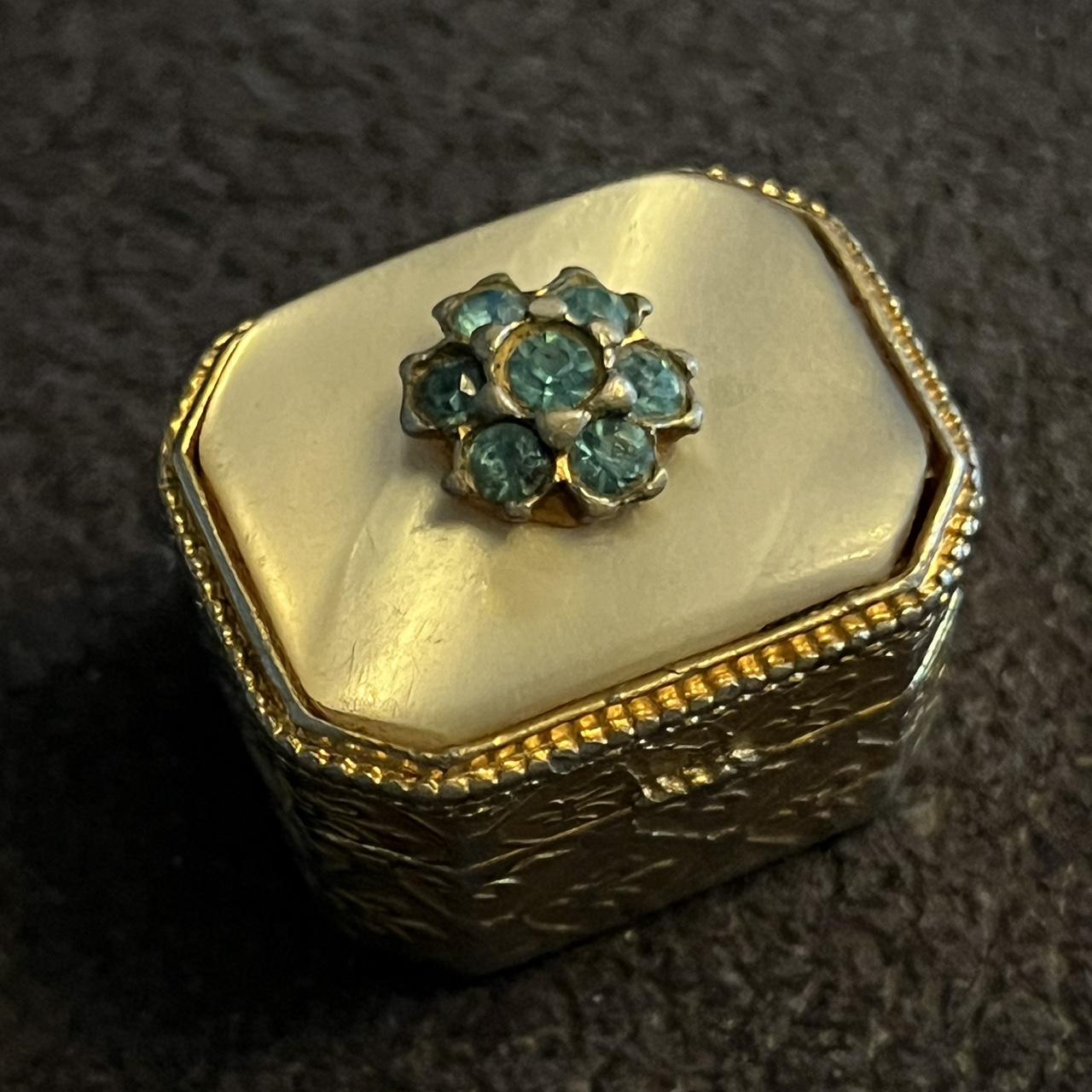 Vintage signed Florenza pill box. Beautiful item,... - Depop