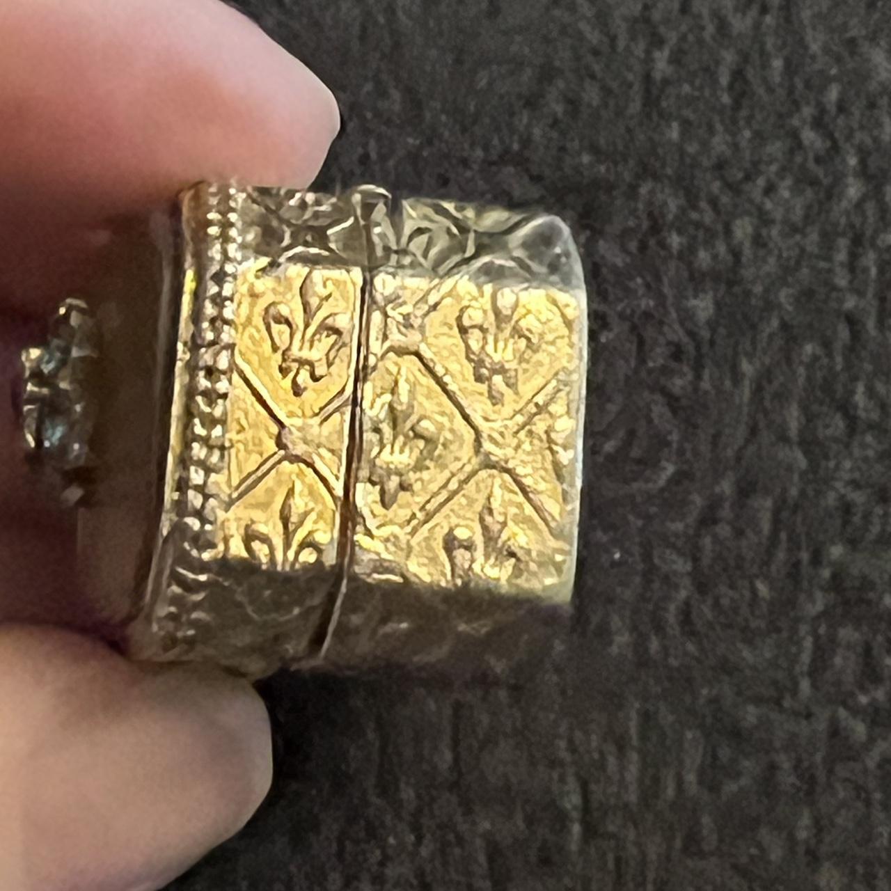 Vintage signed Florenza pill box. Beautiful item,... - Depop