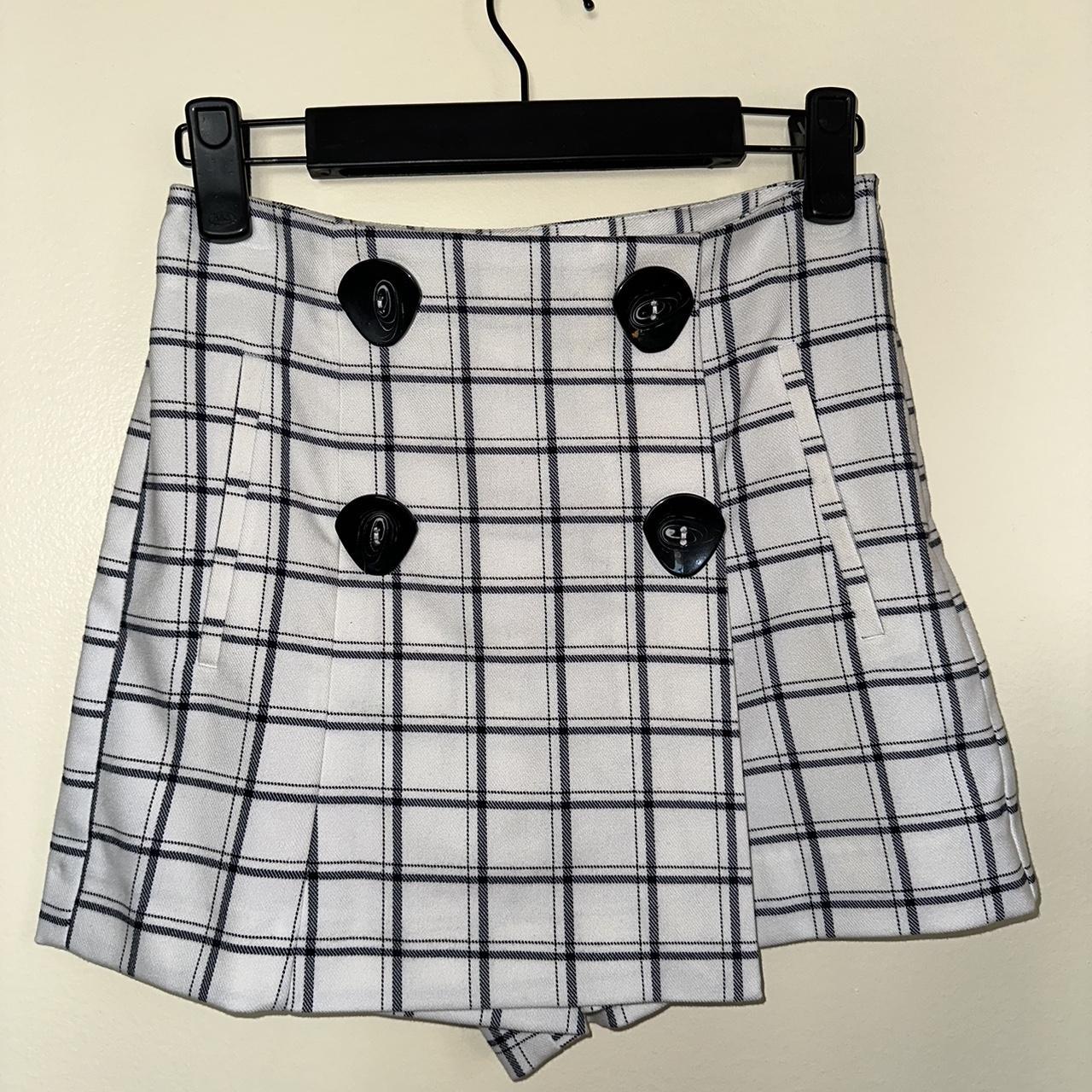 zara checkered mini skort size: xs color: white &... - Depop