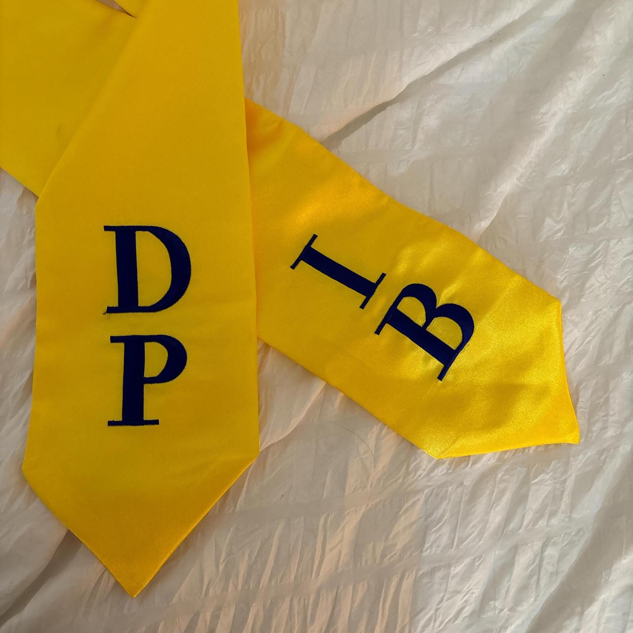 IBDP (international baccalaureate diploma program) ... - Depop