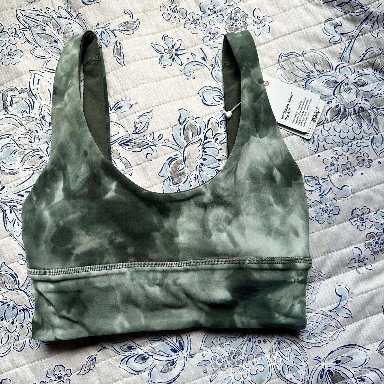 Lululemon Women's Green and White Underwear | Depop
