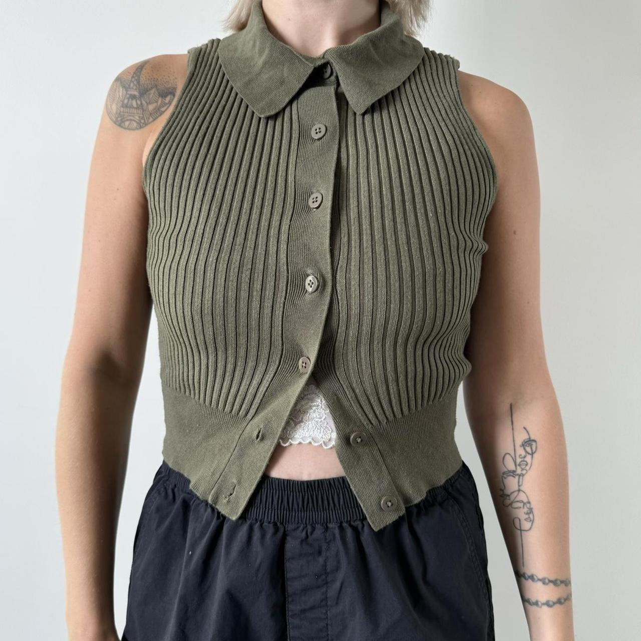 The Maggie Top | super cute knit ribbed Topshop... - Depop