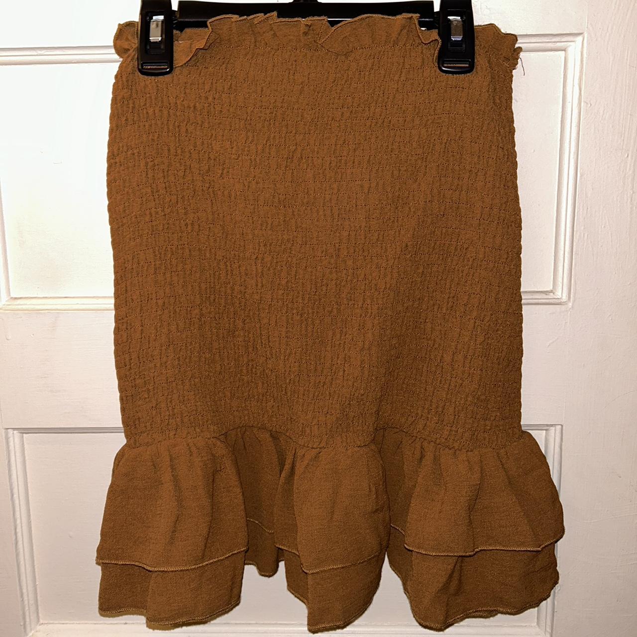 Ruffle brown skirt never worn Nasty gal - Depop