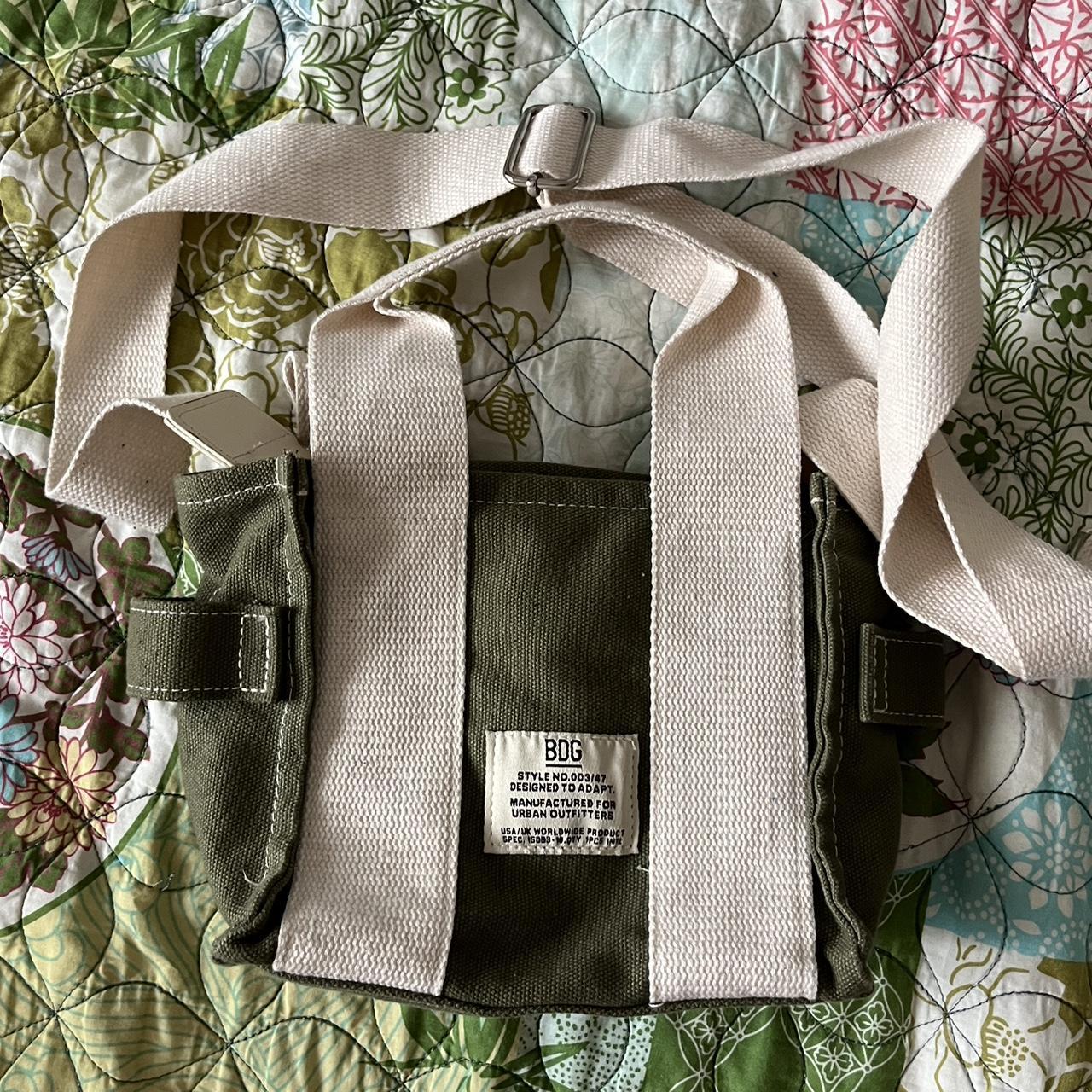 Small BDG purse with removable straps #BDG - Depop