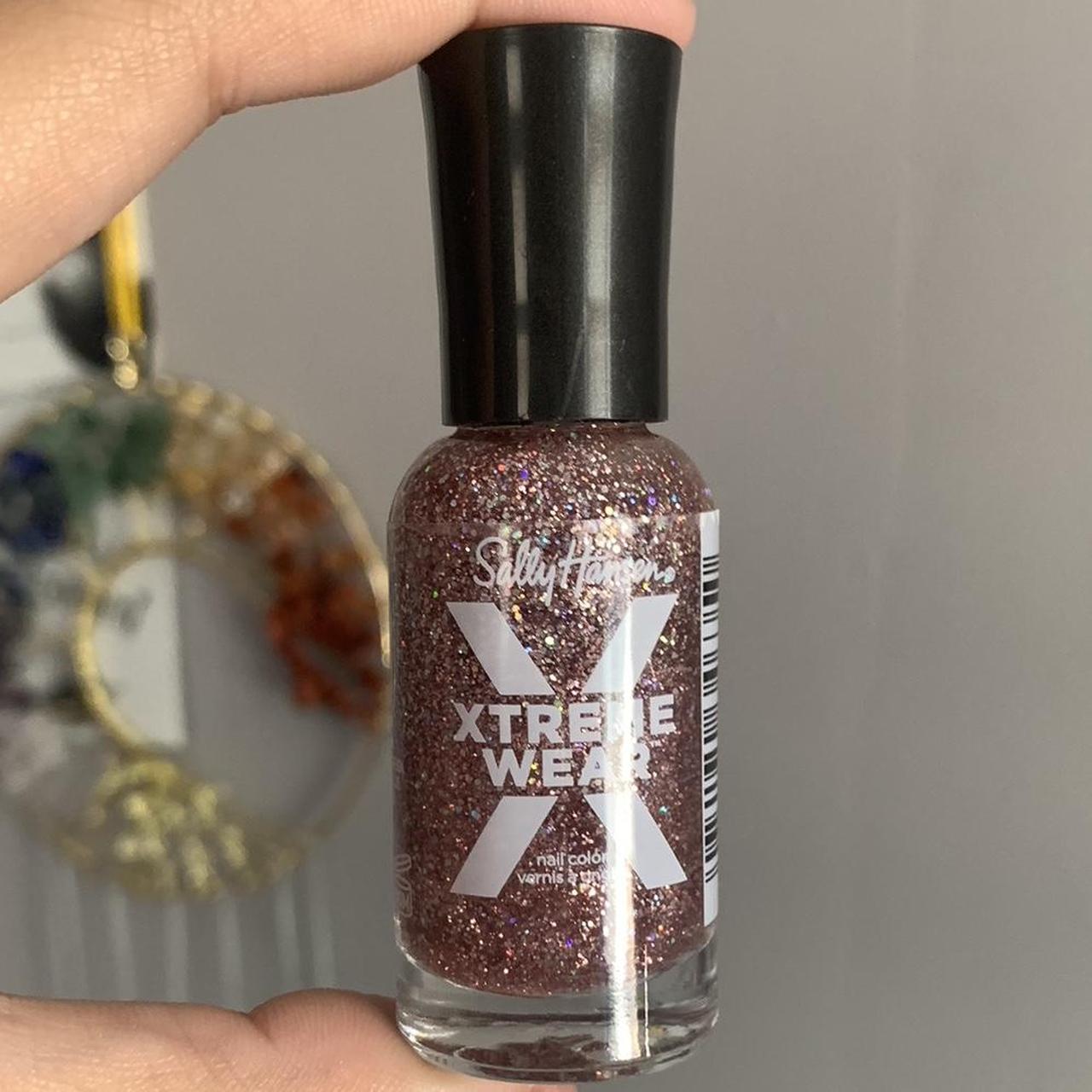 BRAND NEW sally hansen xtreme wear strobe light 219... | Depop