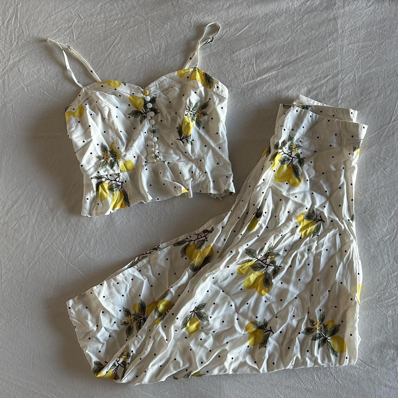 Forever 21 Lemon Set Includes// Top & Wide leg... - Depop