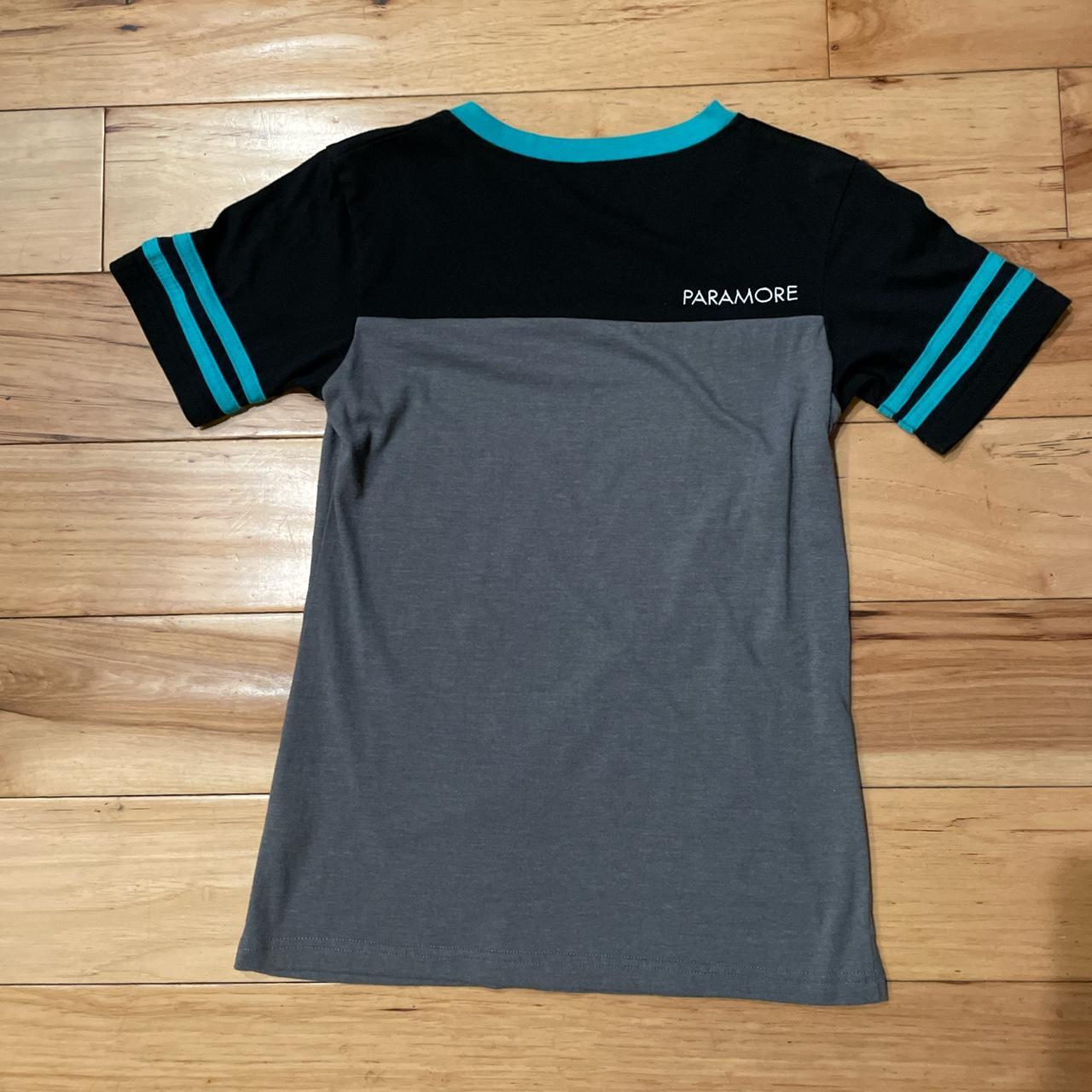 Vintage gray, black, and turquoise Paramore shirt! ... - Depop