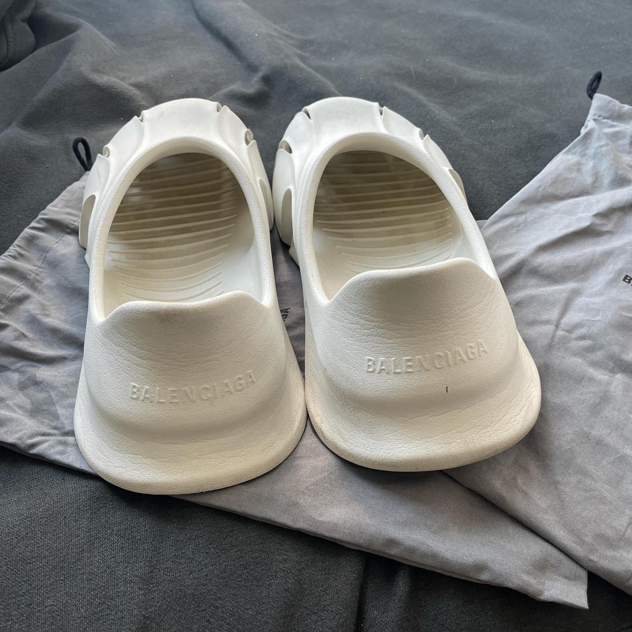 BALENCIAGA SLIDES! 100% authentic! Want gone... - Depop