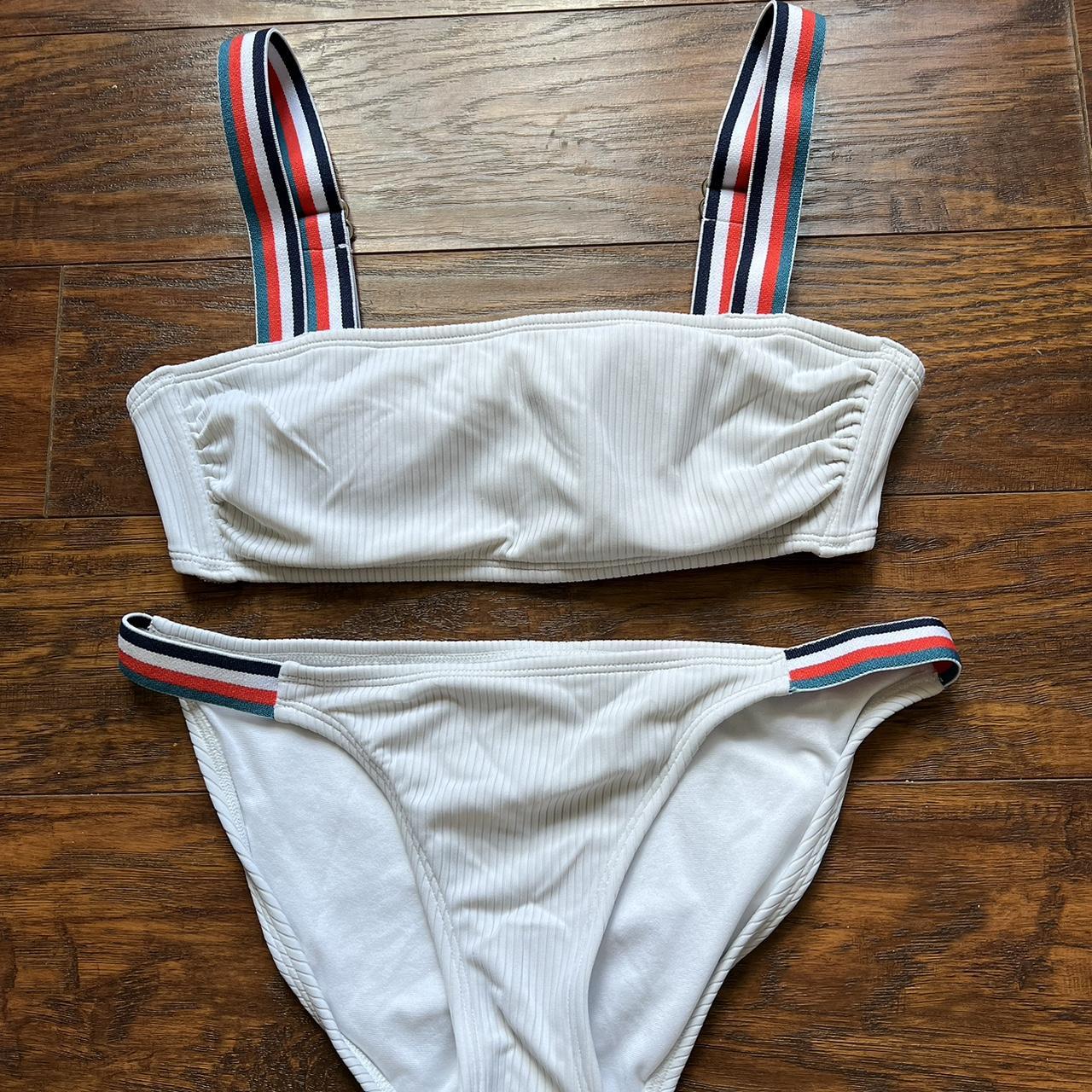 Women's White Bikinis-and-tankini-sets | Depop