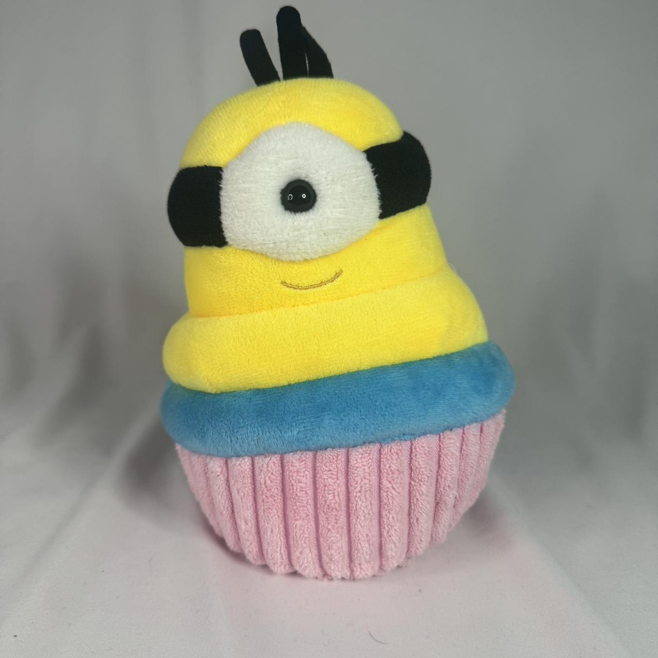 VERY RARE Universal Studios Despicable Me Minion... - Depop
