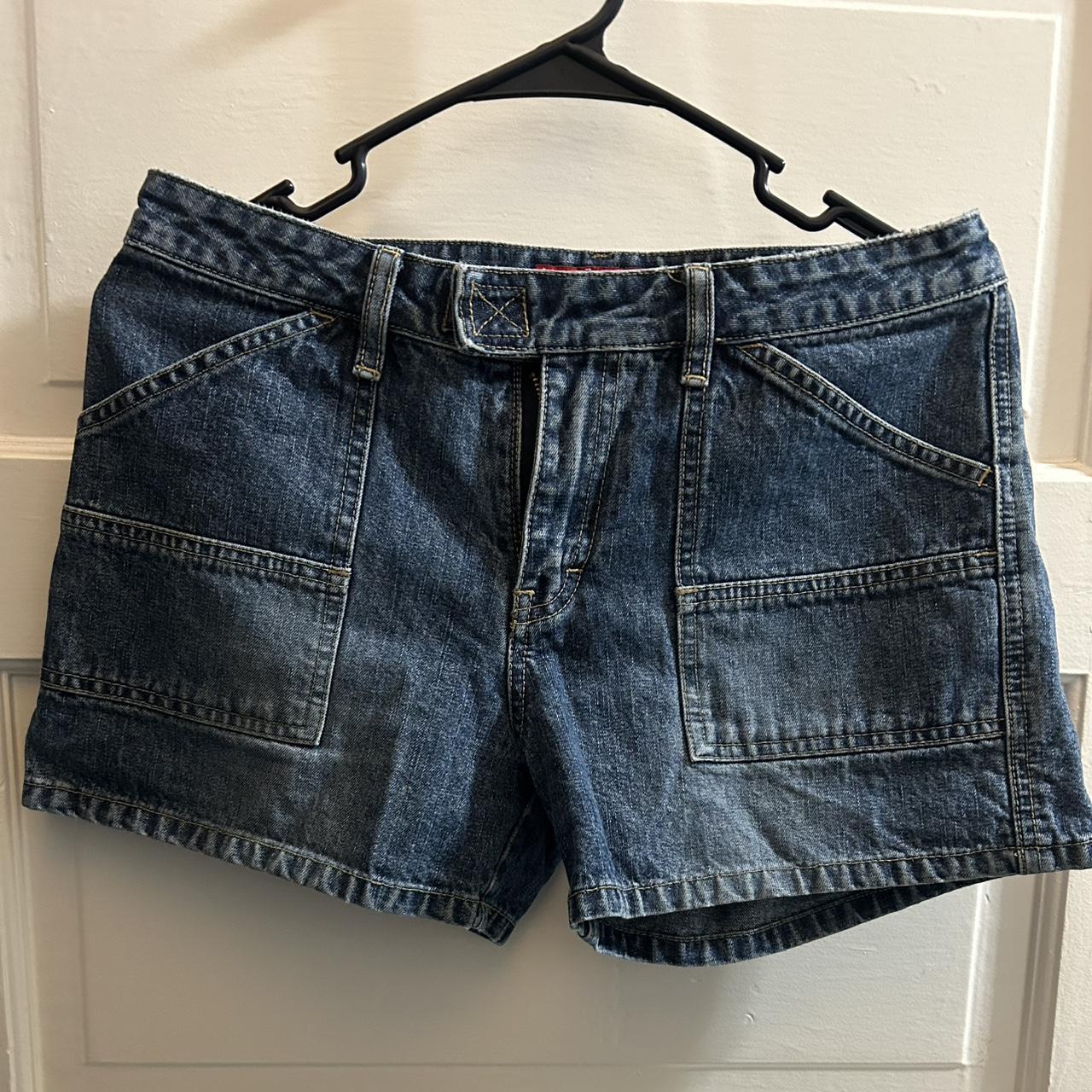 Vintage Union Bay velcro shorts (says size 7) fits... | Depop