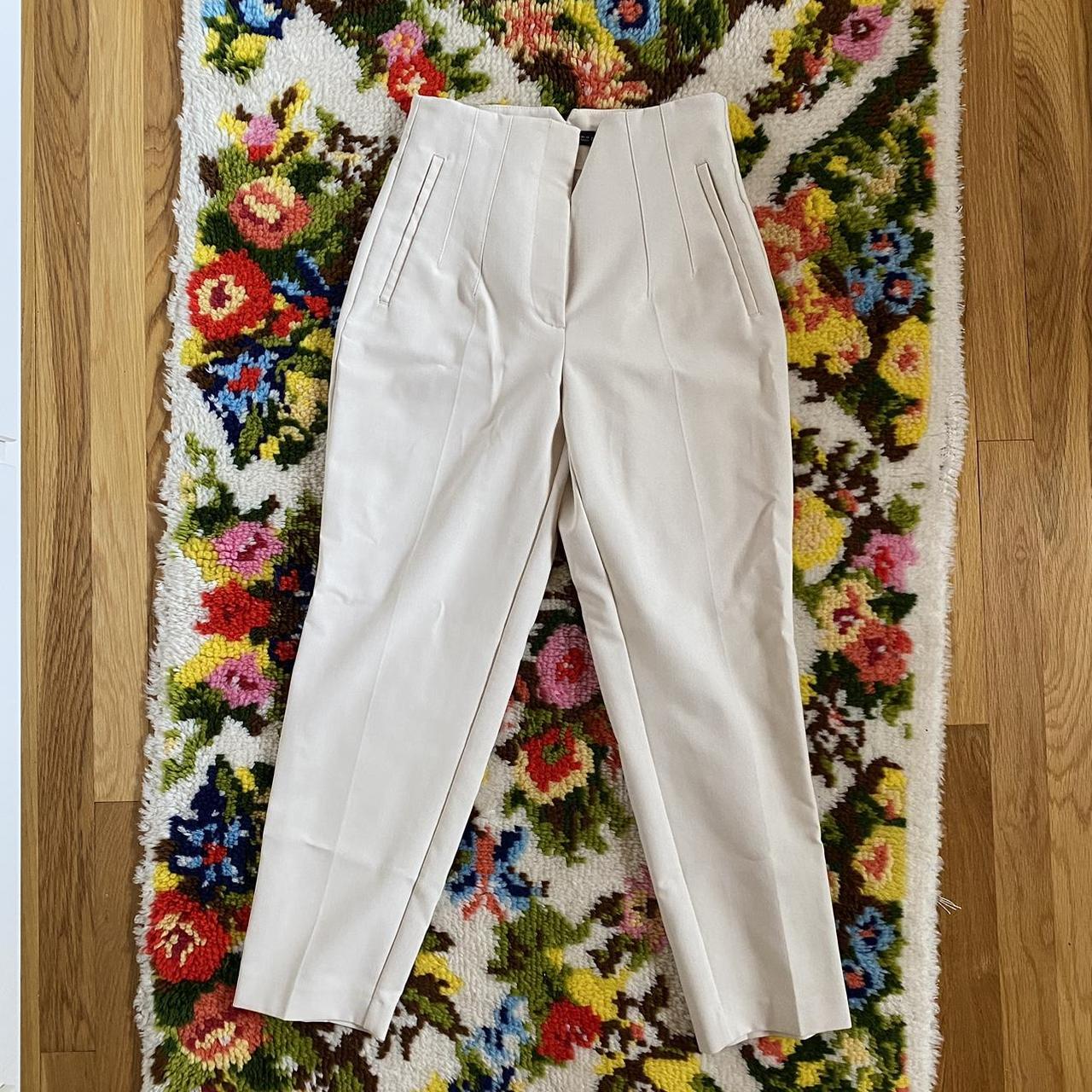 ZARA high-waisted pants in ivory 🌿 size M but runs... - Depop
