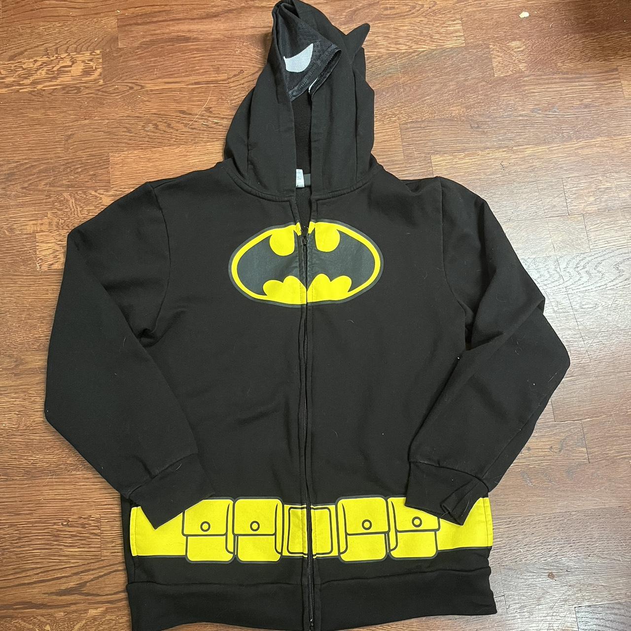 Batman Zip Up hoodie BOYS size XL - Depop