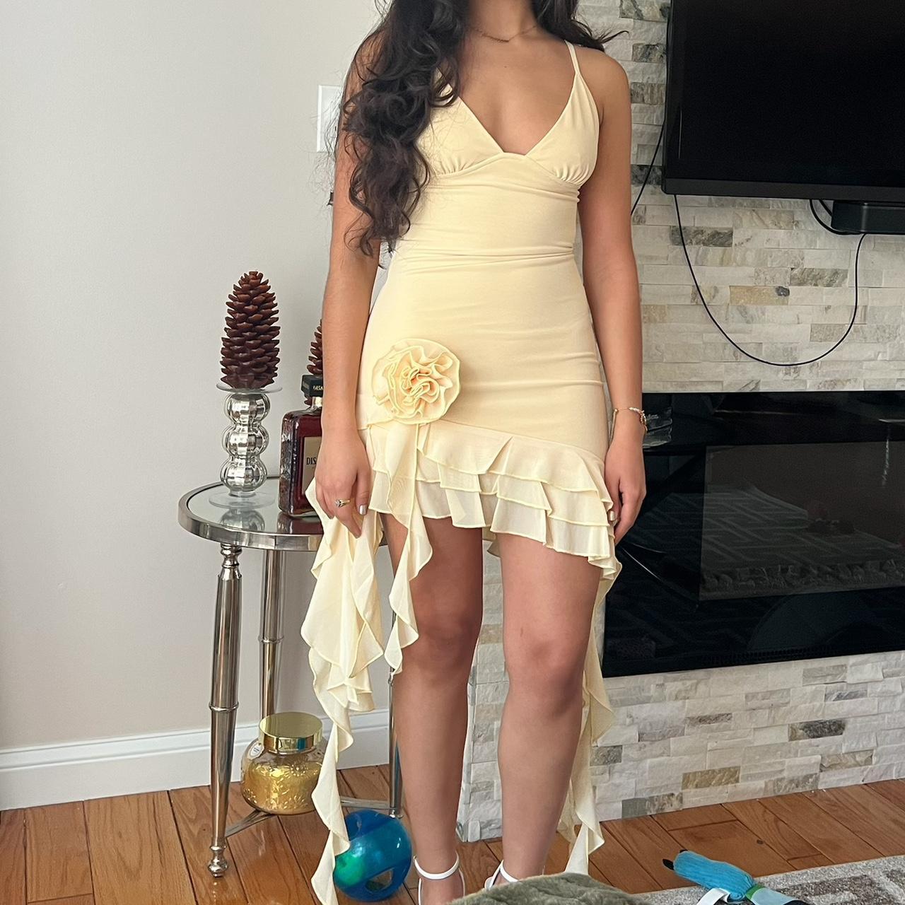 Baby boo yellow dress; worn once | Depop