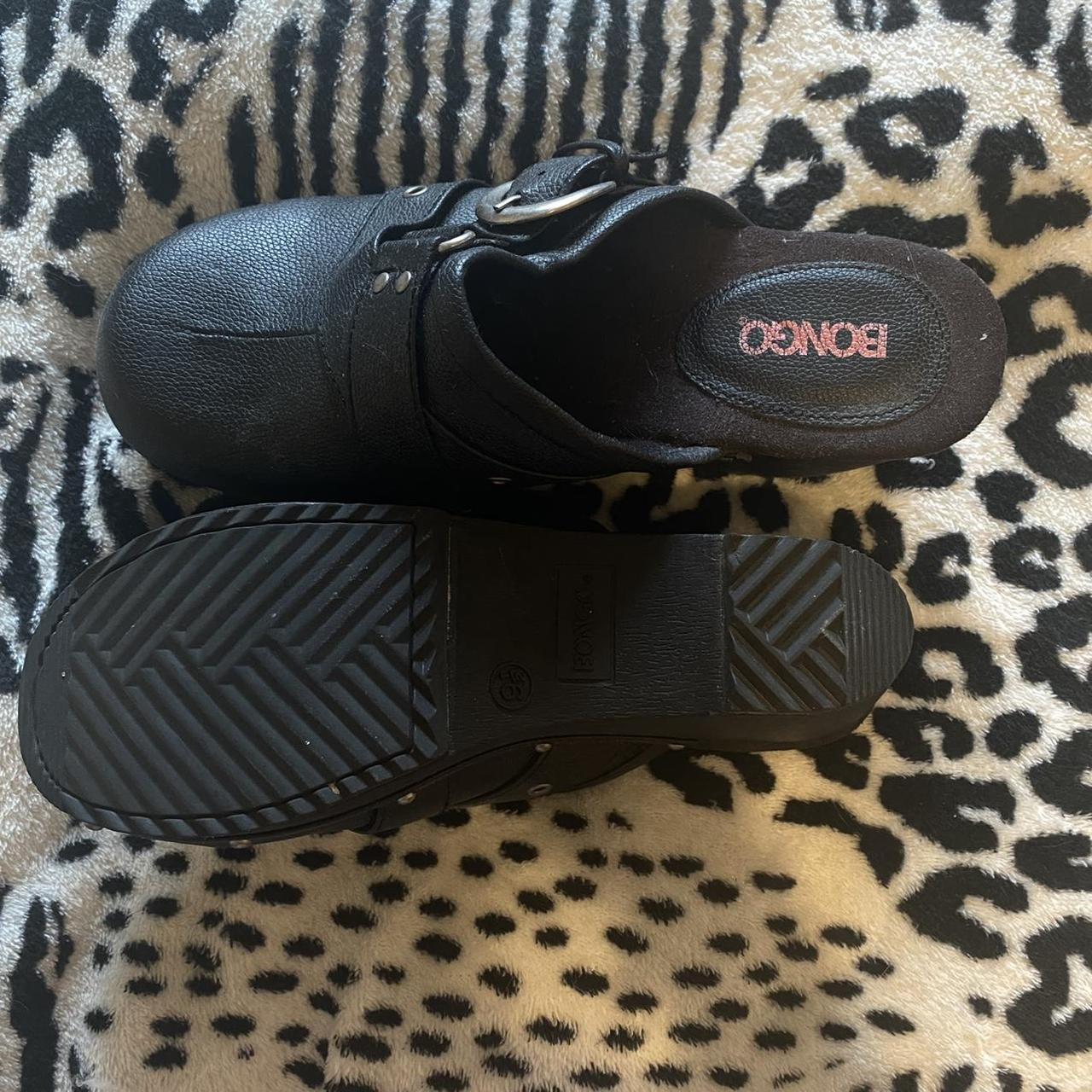 🎀 free shipping 🎀 send offers BONGO black platform... - Depop