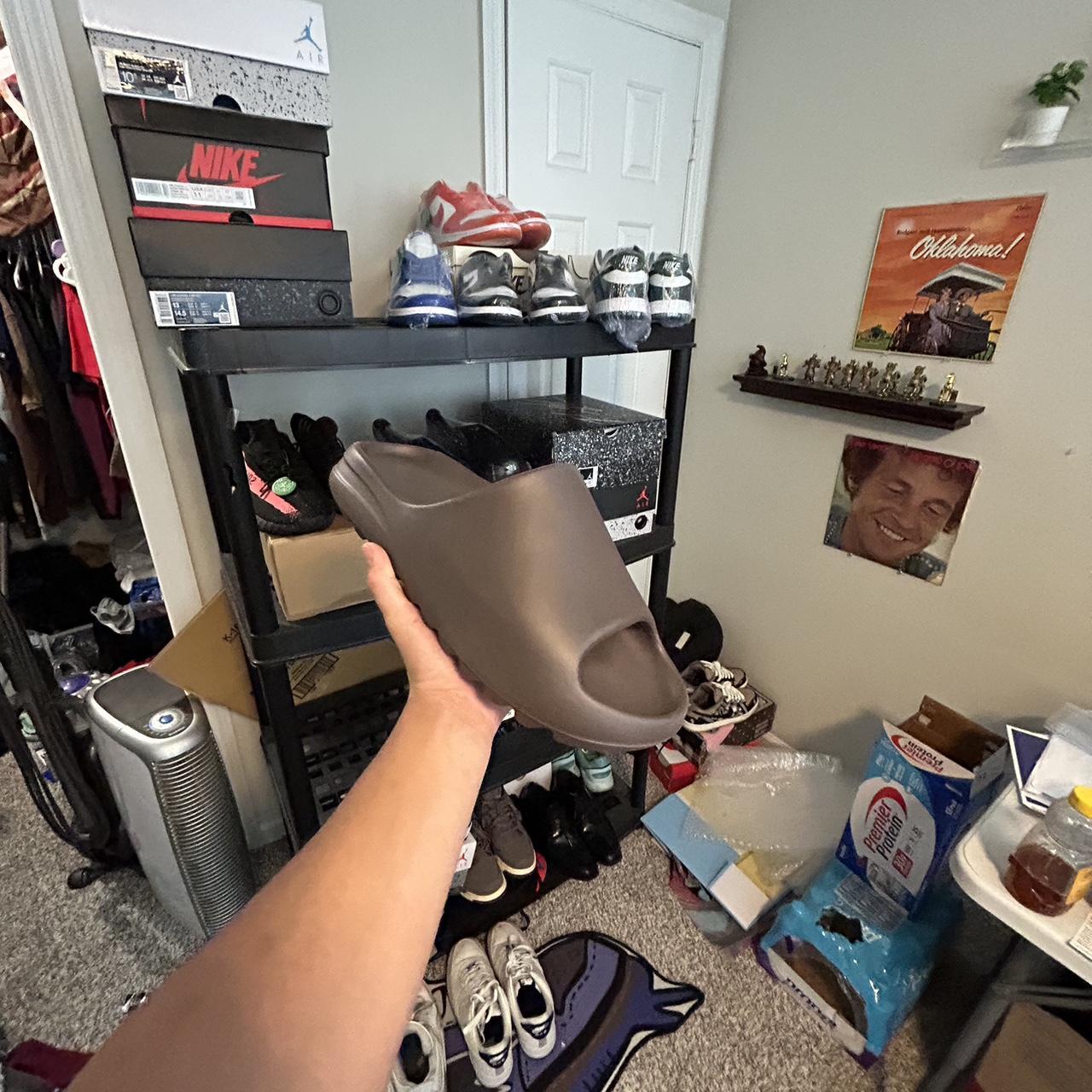 Yezzy slides comes with box as well - Depop